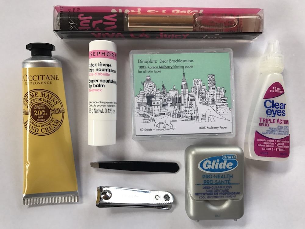 Travel Makeup Guide – Essential Beauty Packing For Girls Who Travel