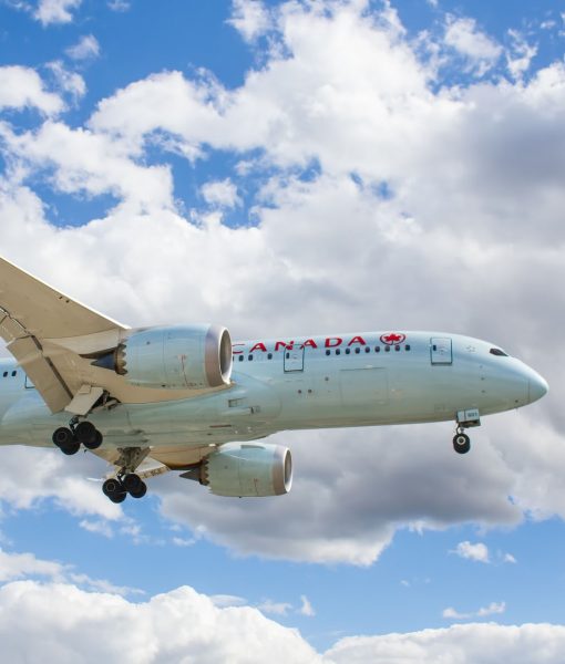 Air Canada Plane's Wheel Falls Off During Take Off - Video