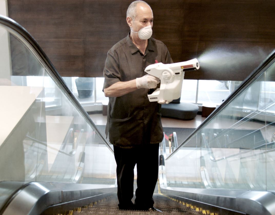 Marriott's 5400 US Hotels Will Require Guests To Wear Face Masks ...