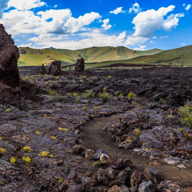 Top 8 Tips For Driving the Oregon Trail - Travel Off Path