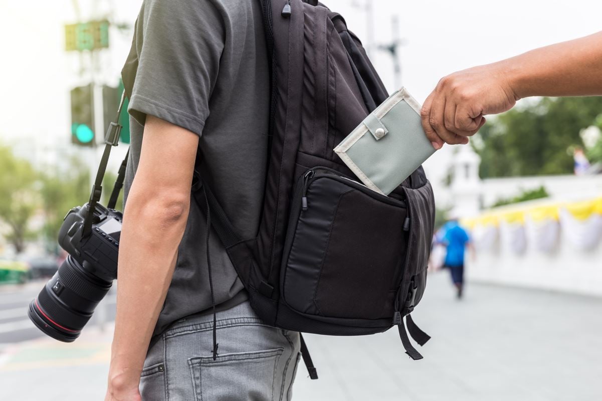 10 Destinations Where Travelers Are Most Likely To Be Pickpocketed ...