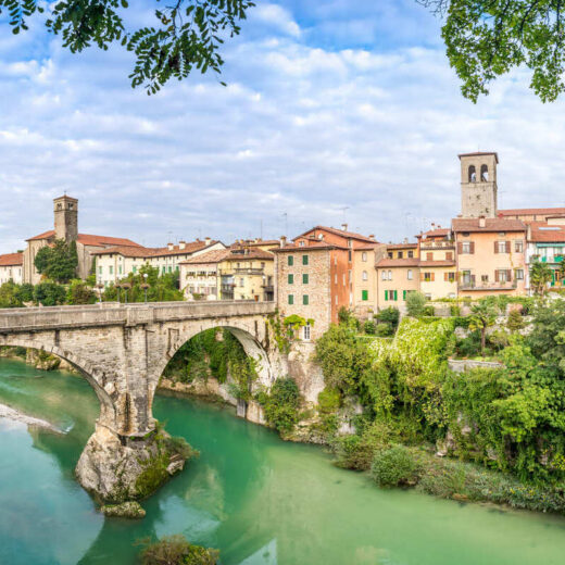 This Incredible Off Path Destination In Italy Is Paying For Tourists To ...