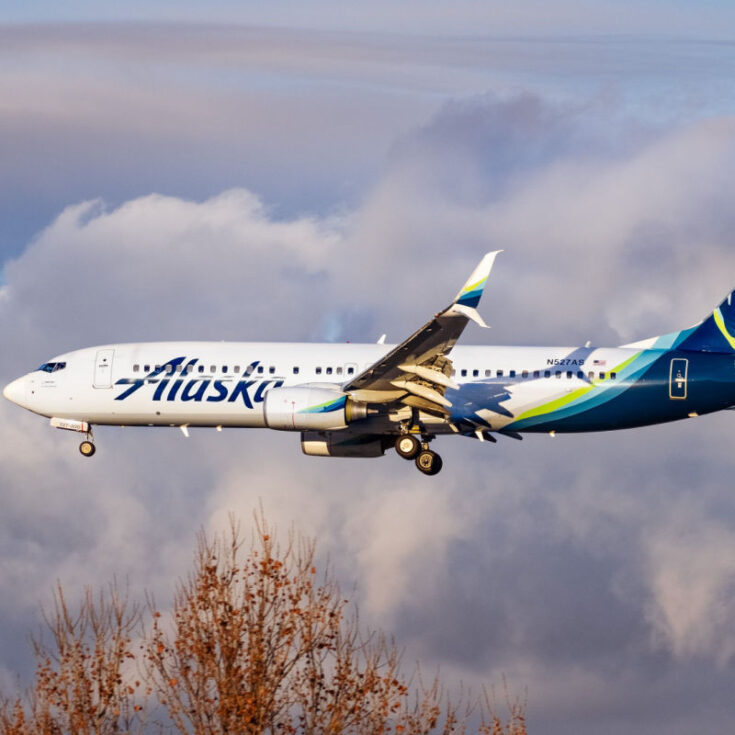 Alaska Airlines First To Issue Electronic Bag Tags So Passengers Can ...