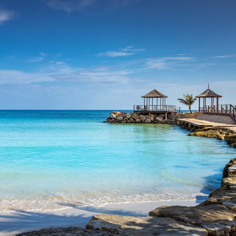Why You Should Visit These 2 Caribbean Islands Beating Tourism Records ...