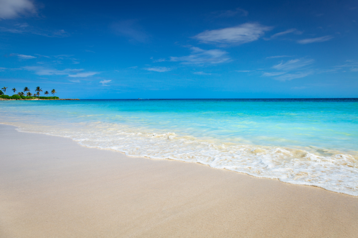 Fly To These 5 Sunny Destinations From The U.S. For Under $300 Round ...