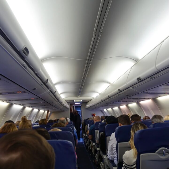 United Introduces 3 New Free Snacks For Economy Passengers - Travel Off ...