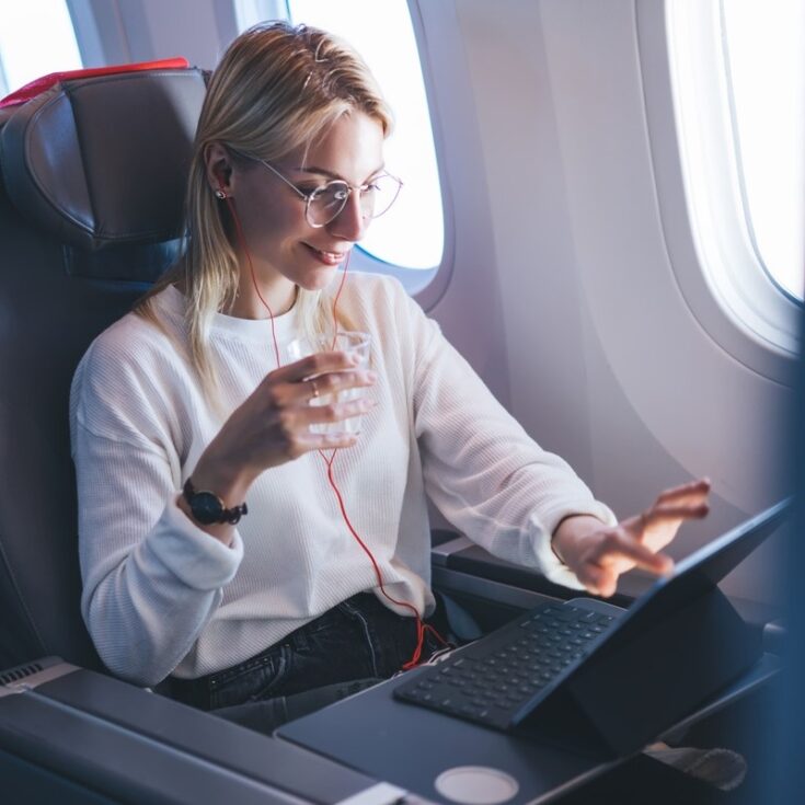 Delta Airlines Has Officially Launched Its Free WiFi - Here's What ...