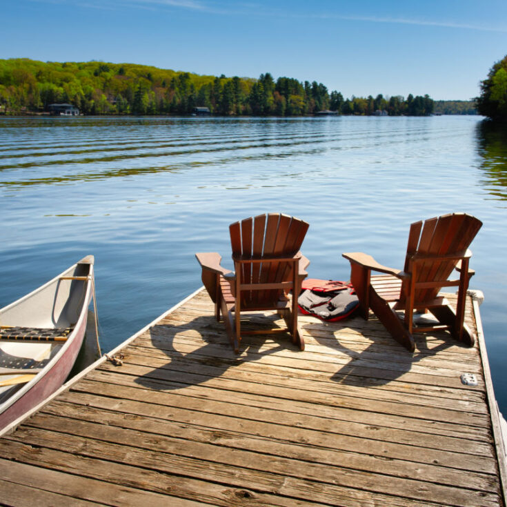 10 U.S. Towns Perfect For A Lakeside Escape This Spring - Travel Off Path