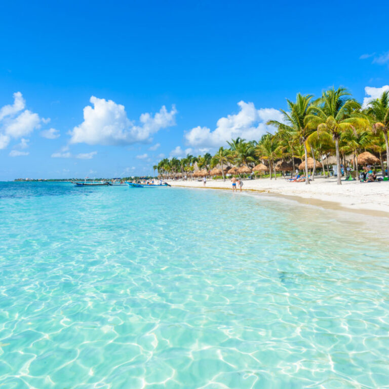 7 Things Travelers Need To Know About Visiting Cancun As Peak Season ...