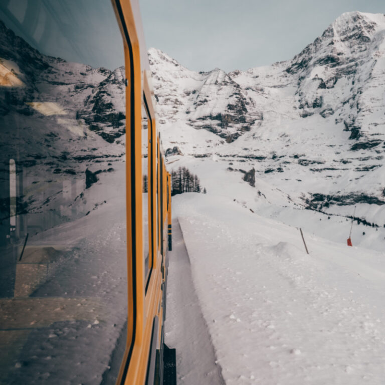 These Are The Top 6 Train Rides Across America For Stunning Winter ...