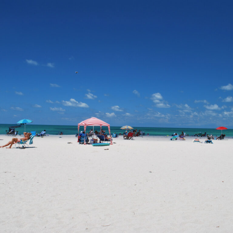 This Unknown Beach Town With White Sand Beaches Is Florida's Best Kept ...