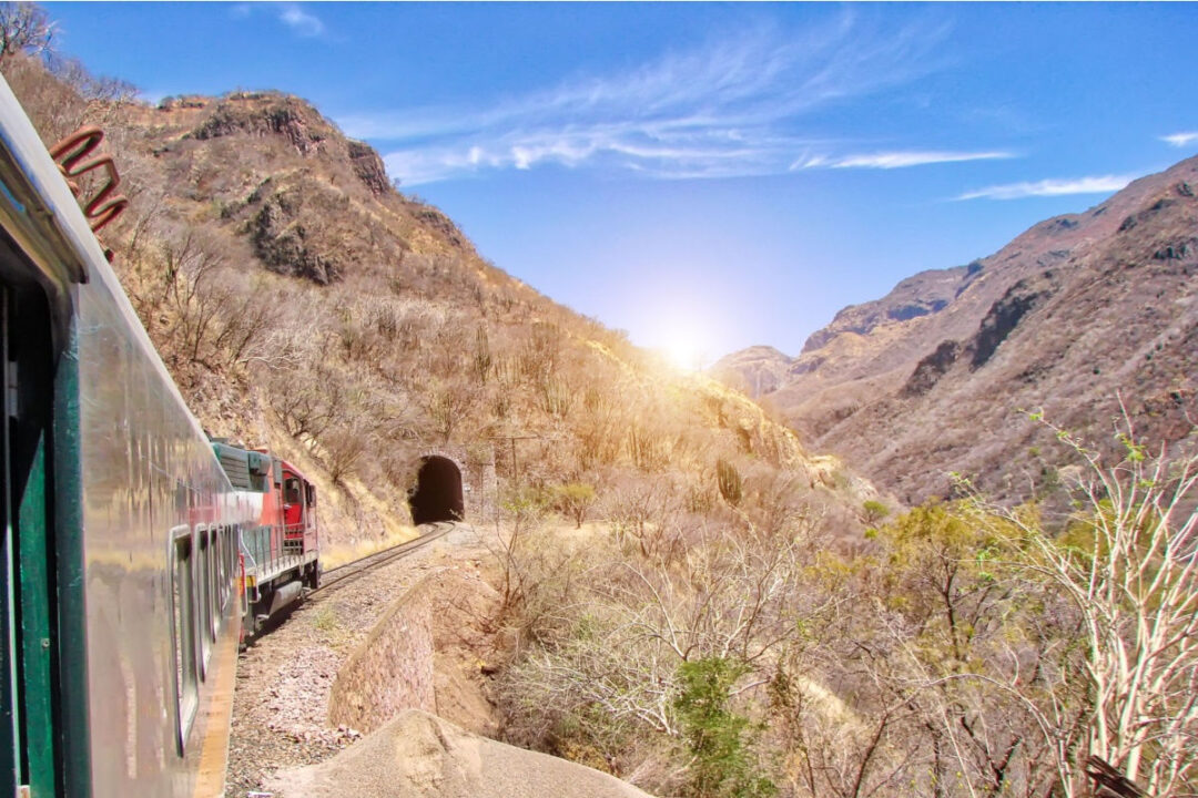 37 Bridges & 86 Tunnels: The Breathtaking Train Ride In Mexico Nobody ...