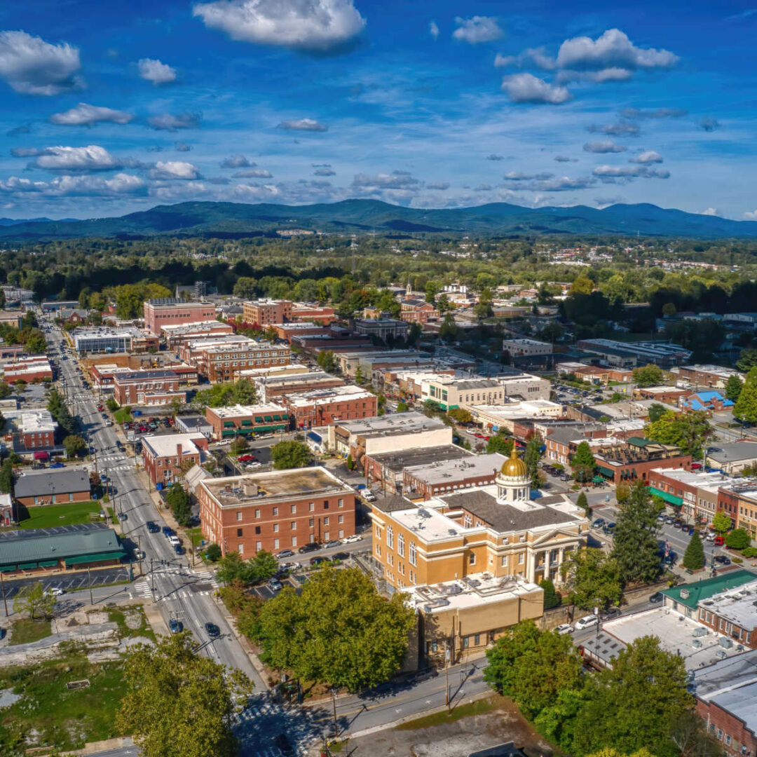 Hidden Gem Alert! This Carolina Mountain Town Offers Untamed Beauty ...