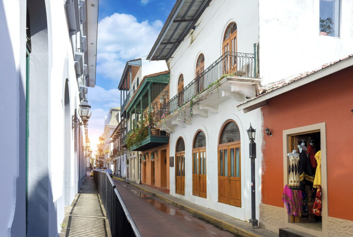 Panama Entry Requirements For US Citizens: The Easy Guide - Travel Off Path