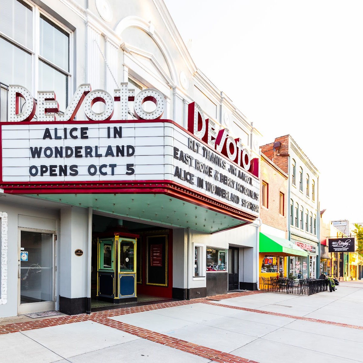 Move Over Savannah! Experts Are Raving About Timeless Georgia Town ...